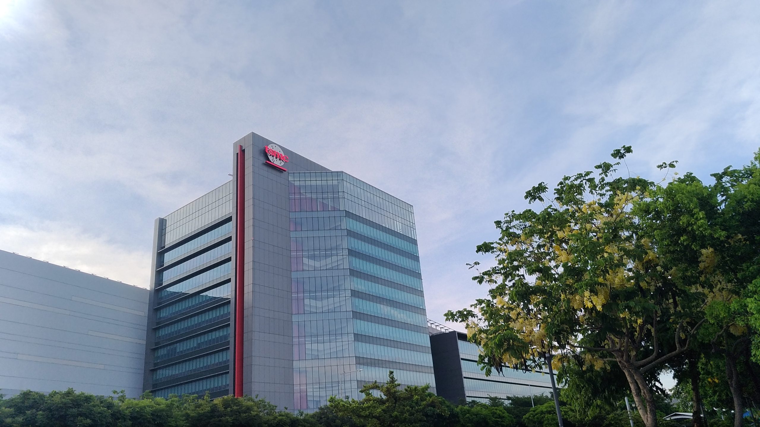 The Potentially Grim Future of Taiwan's Semiconductors - Domino Theory