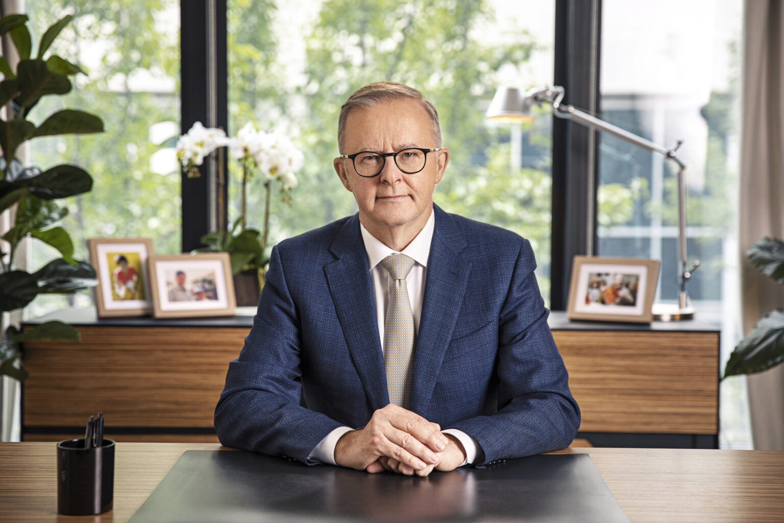 Anthony Albanese Finds Scott Morrison’s AUKUS Clothes a Good Fit ...