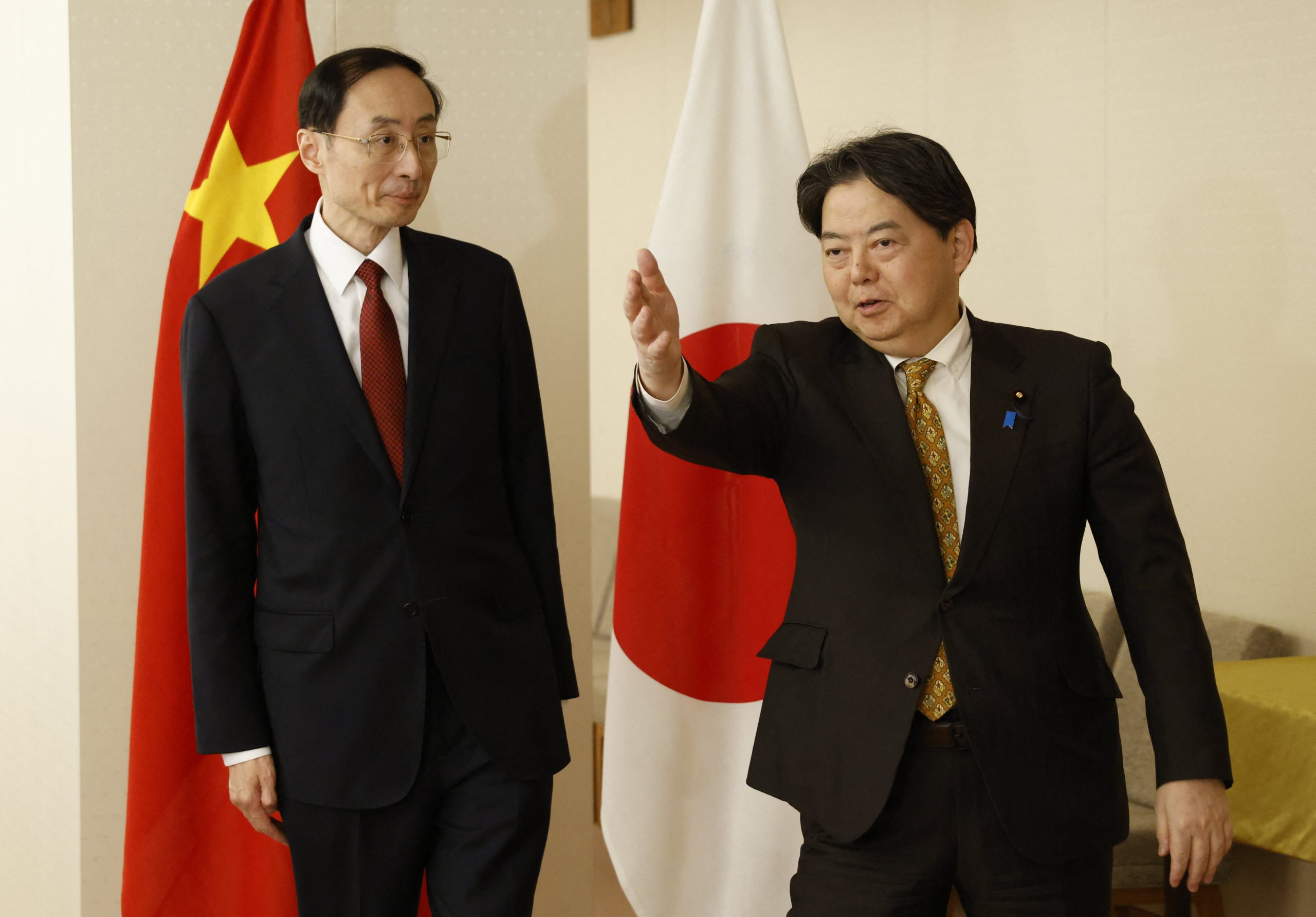 Japan and China’s Economies Are Adapting, Not Decoupling - Domino Theory