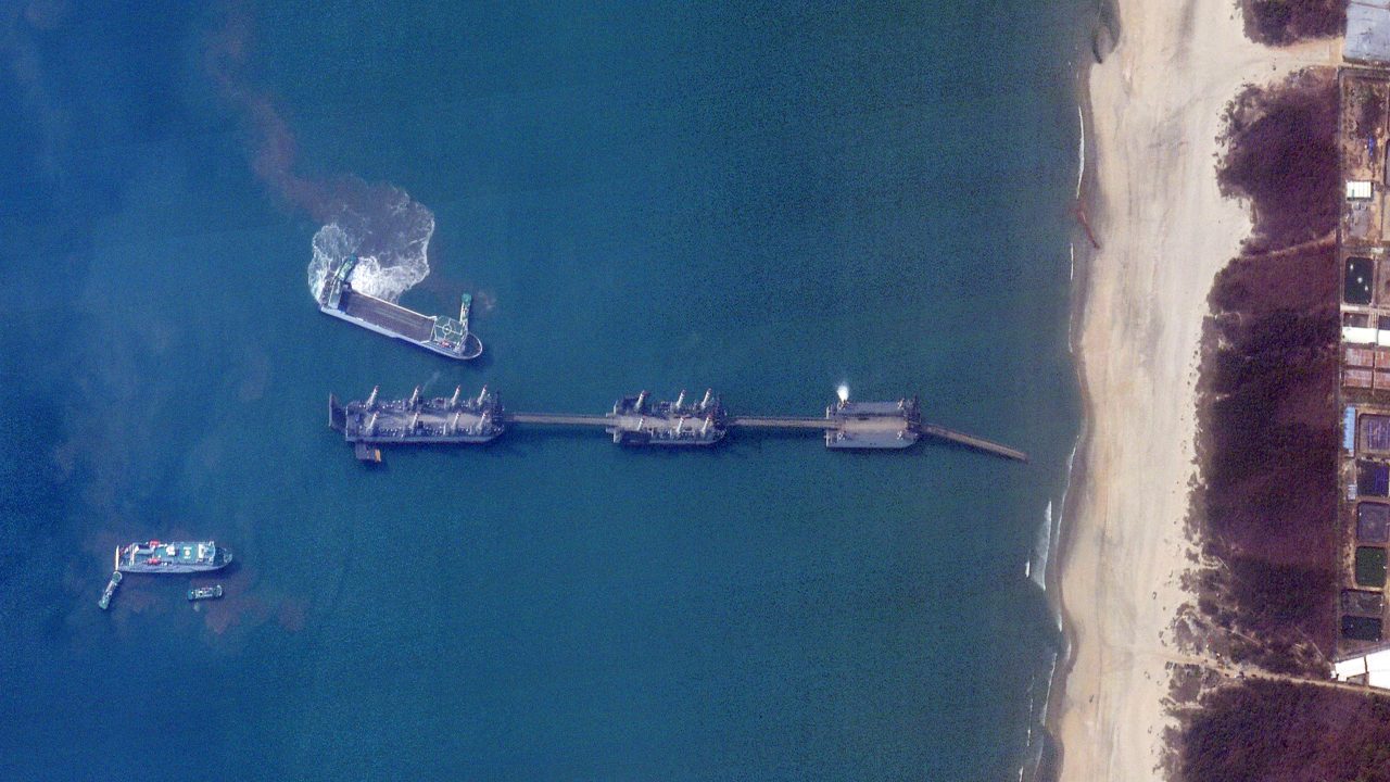 What Do China’s ‘Barges’ Tell Us About Invasion Plans for Taiwan ...